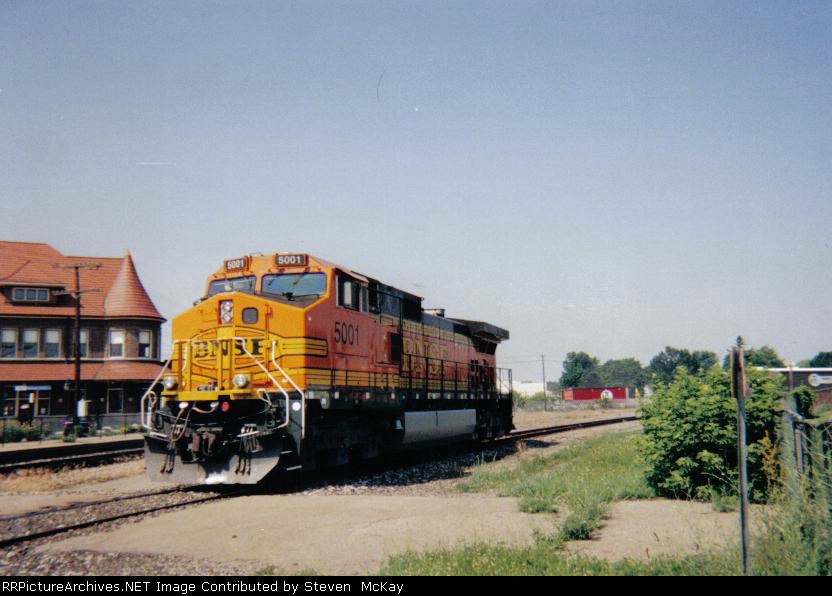 BNSF 5001